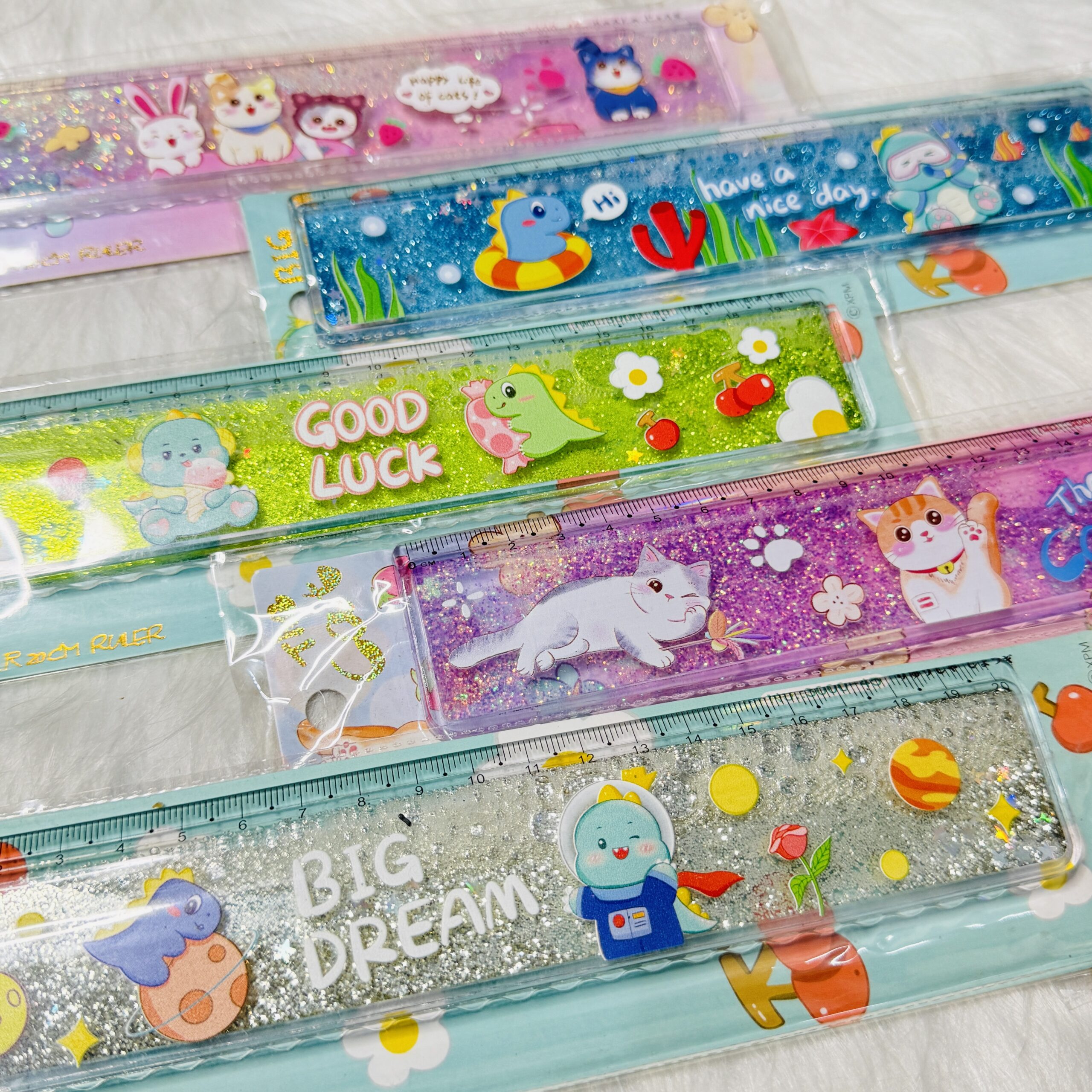 Water Glitter scale – LetsPropStore