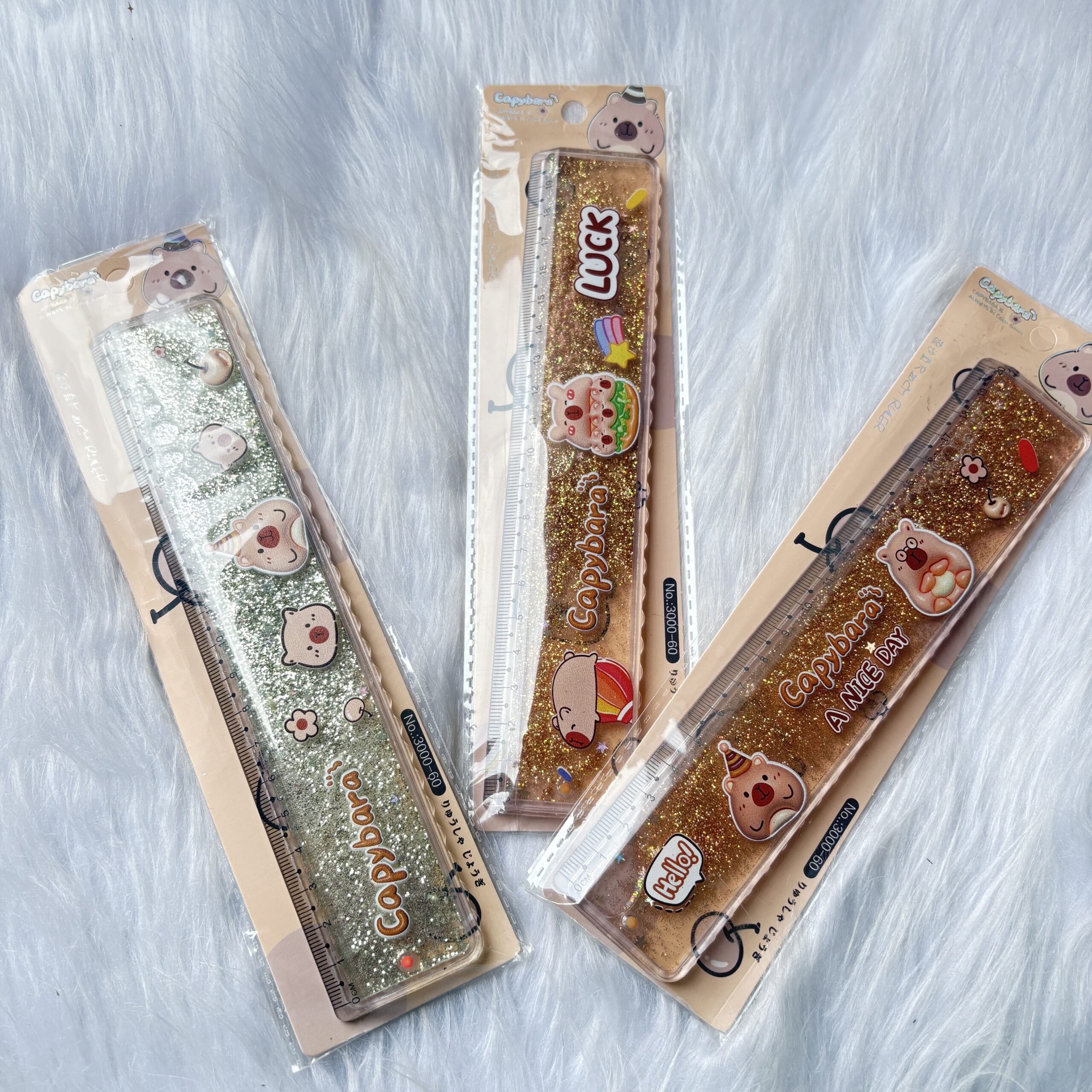 Capybara water glitter scale premium quality – LetsPropStore